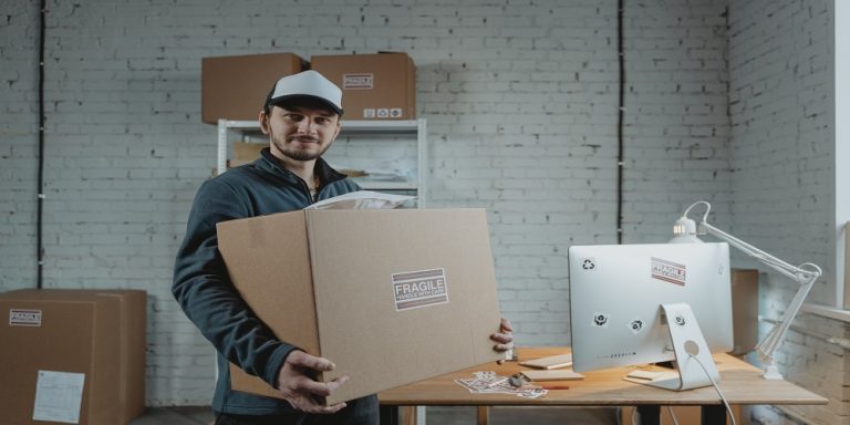 The top 8 Benefits of Private Courier Services